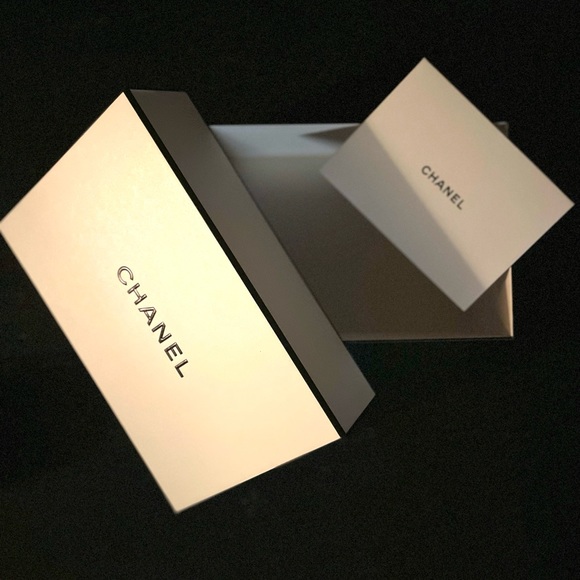 CHANEL | Makeup | Chanel Logo Envelope With Gift Box | Poshmark